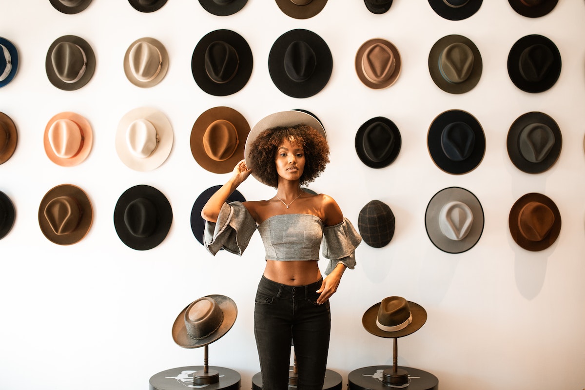 Hassle-free Ways To Look Classy Everyday - Woman Rock